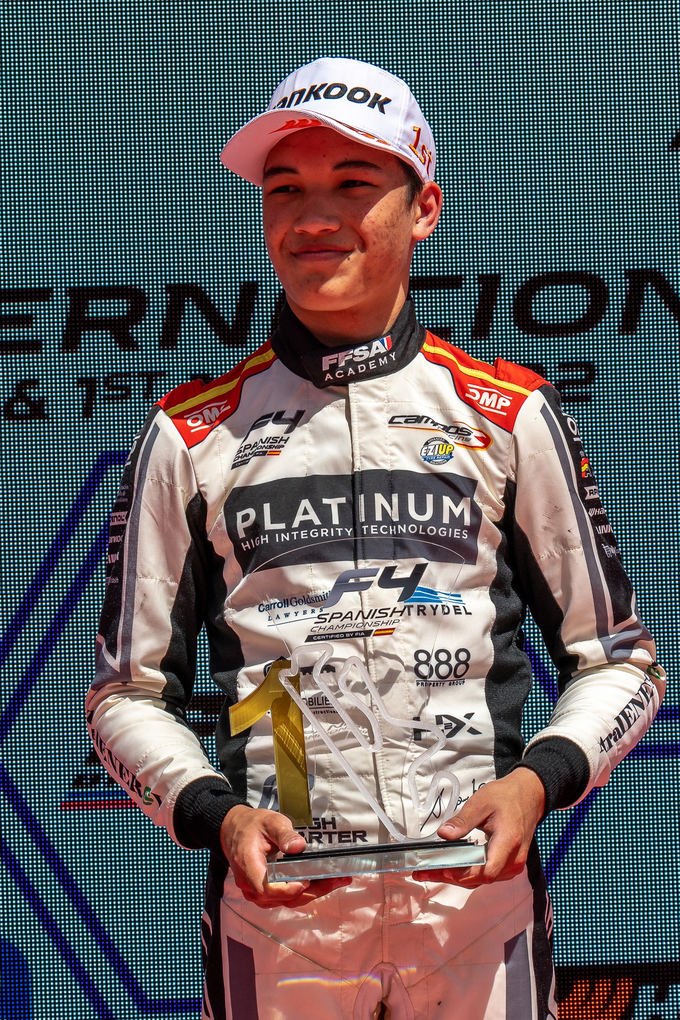 Home [www.hughbarterracing.com]